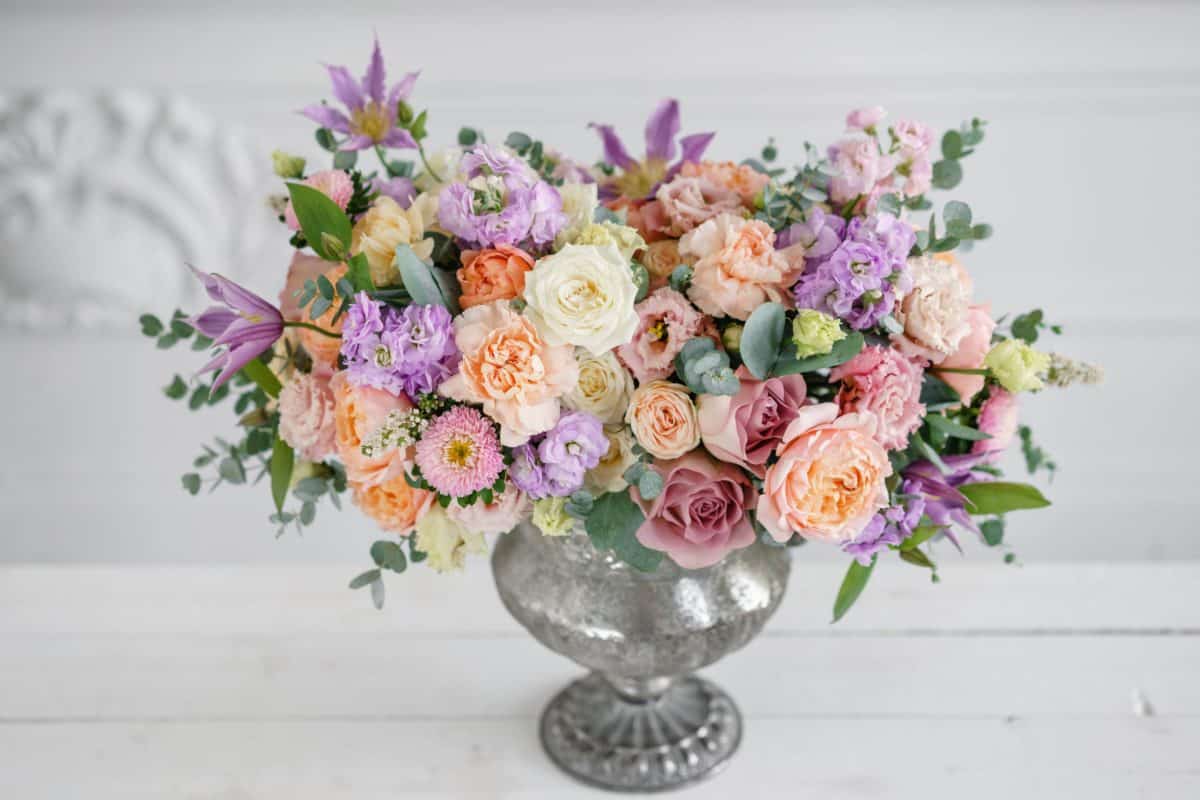 The English Garden Style Flower Trend - What You Need to Know - Currans ...